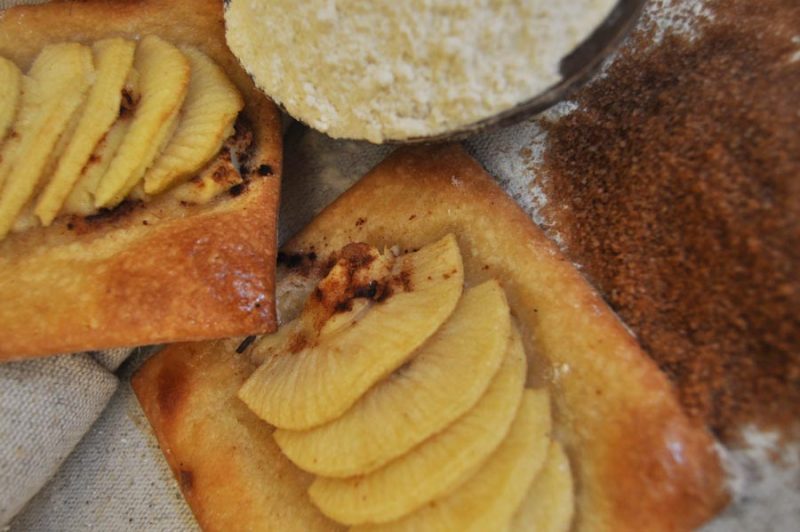 Pasta de full amb poma i crema - Forn de Pa Fortino